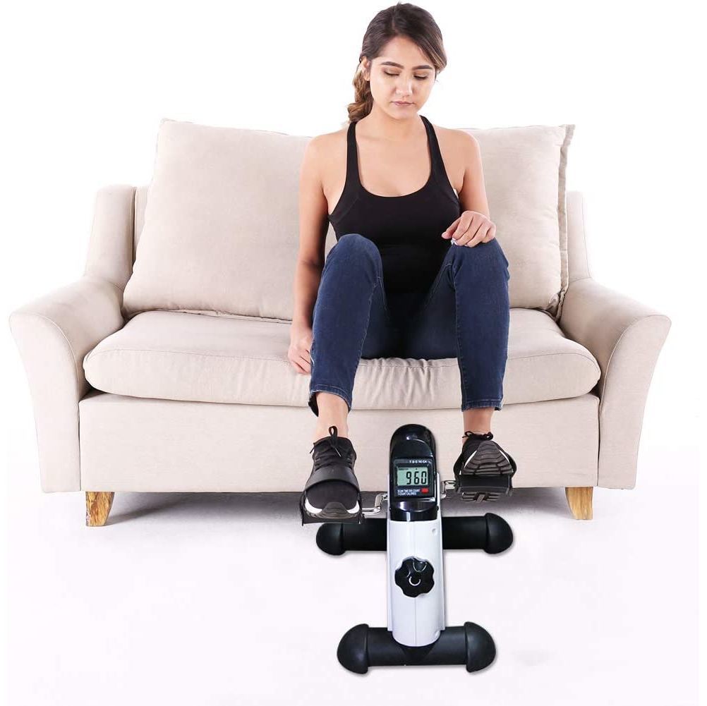 www.gamby.co.il 03-9341686AB The Hausse Mini Trainer pedal trainer is a ...
